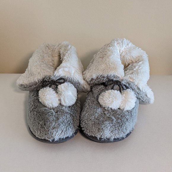 Cuddl Duds | Shoes | Cuddl Duds Gray Fuzzy Slippers | Poshmark